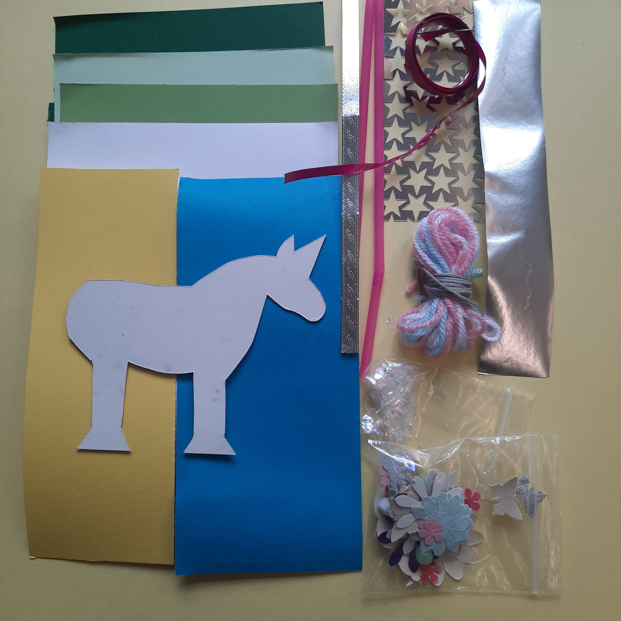 Unicorn puppet Show - Ragtag Arts